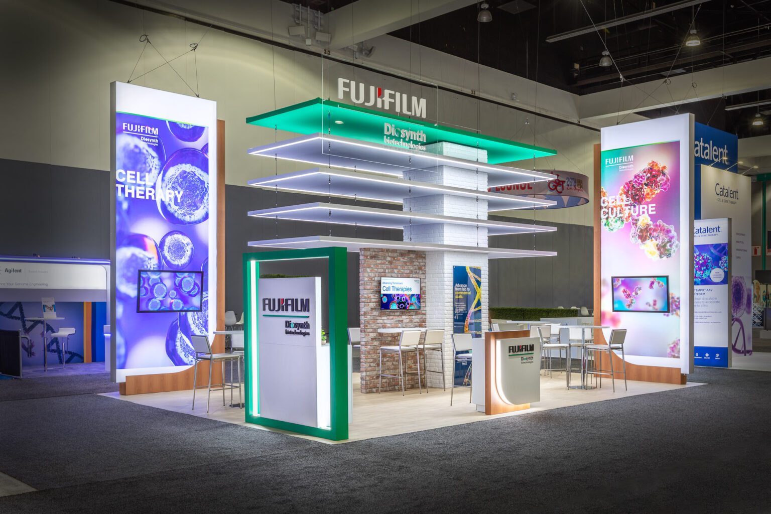 Custom Trade Show Exhibits & Brand Experiences | Apple Rock